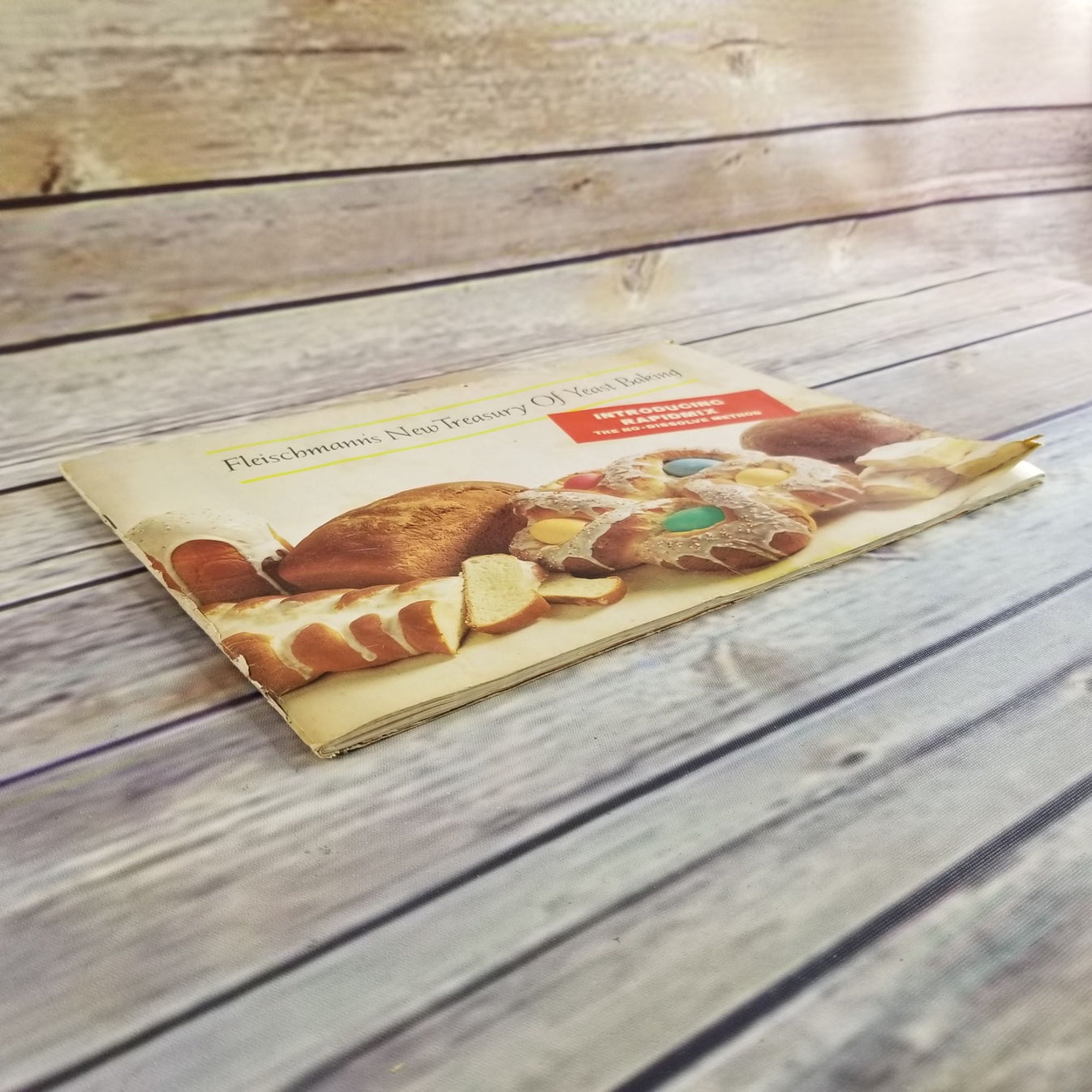 Vintage Cookbook Fleischmann Yeast New Treasury of Yeast Baking Recipe ...